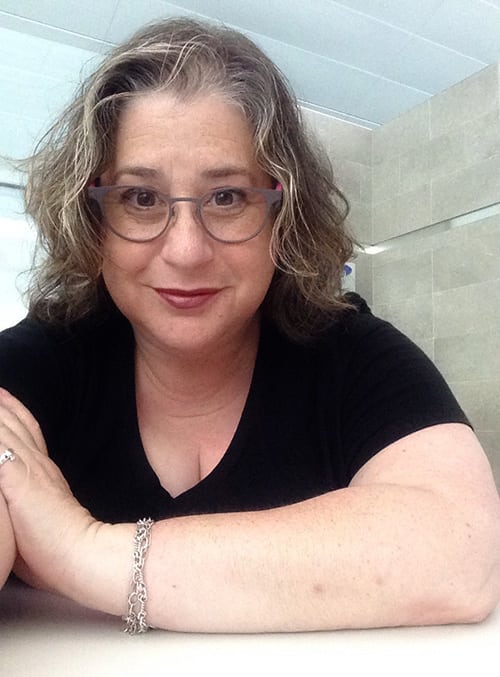 Amy Singer makes her first visit to Yarn Thing | Marly Bird