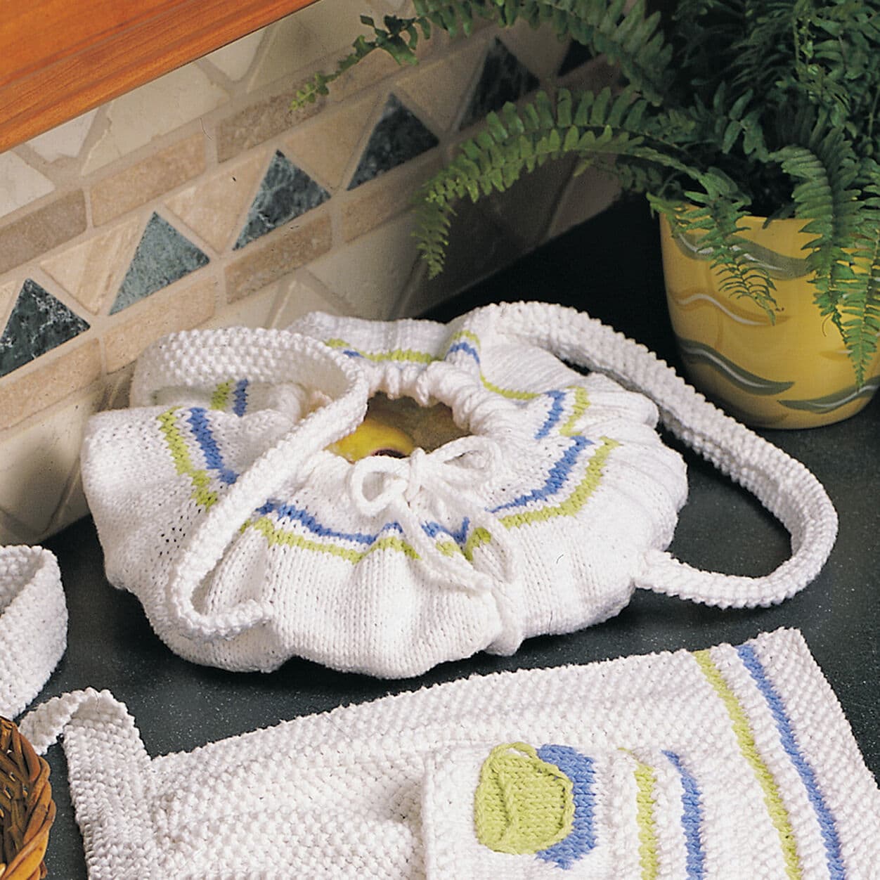 5 Free Crochet and Knit Pie Patterns for Pi Day | Marly Bird