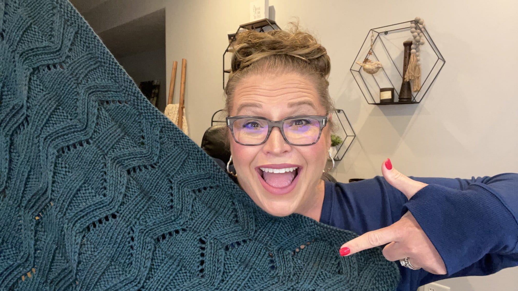 Mistletoe Knit Lace Blanket - Free Knitting Pattern | Marly Bird