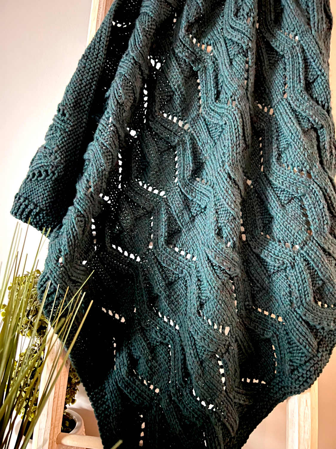 Mistletoe Knit Lace Blanket - Free Knitting Pattern | Marly Bird
