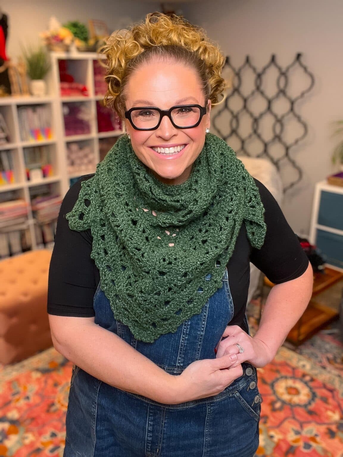 Free One Skein Crochet Triangle Shawl Pattern – Sunday Sideline