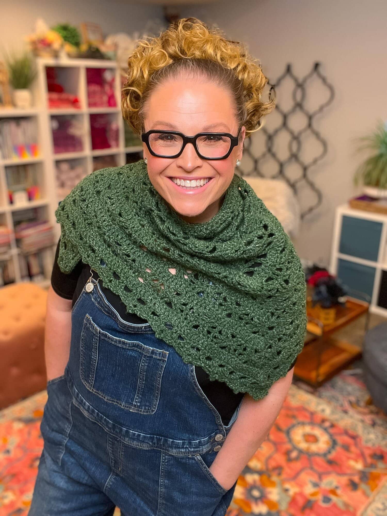 Free One Skein Crochet Triangle Shawl Pattern – Sunday Sideline