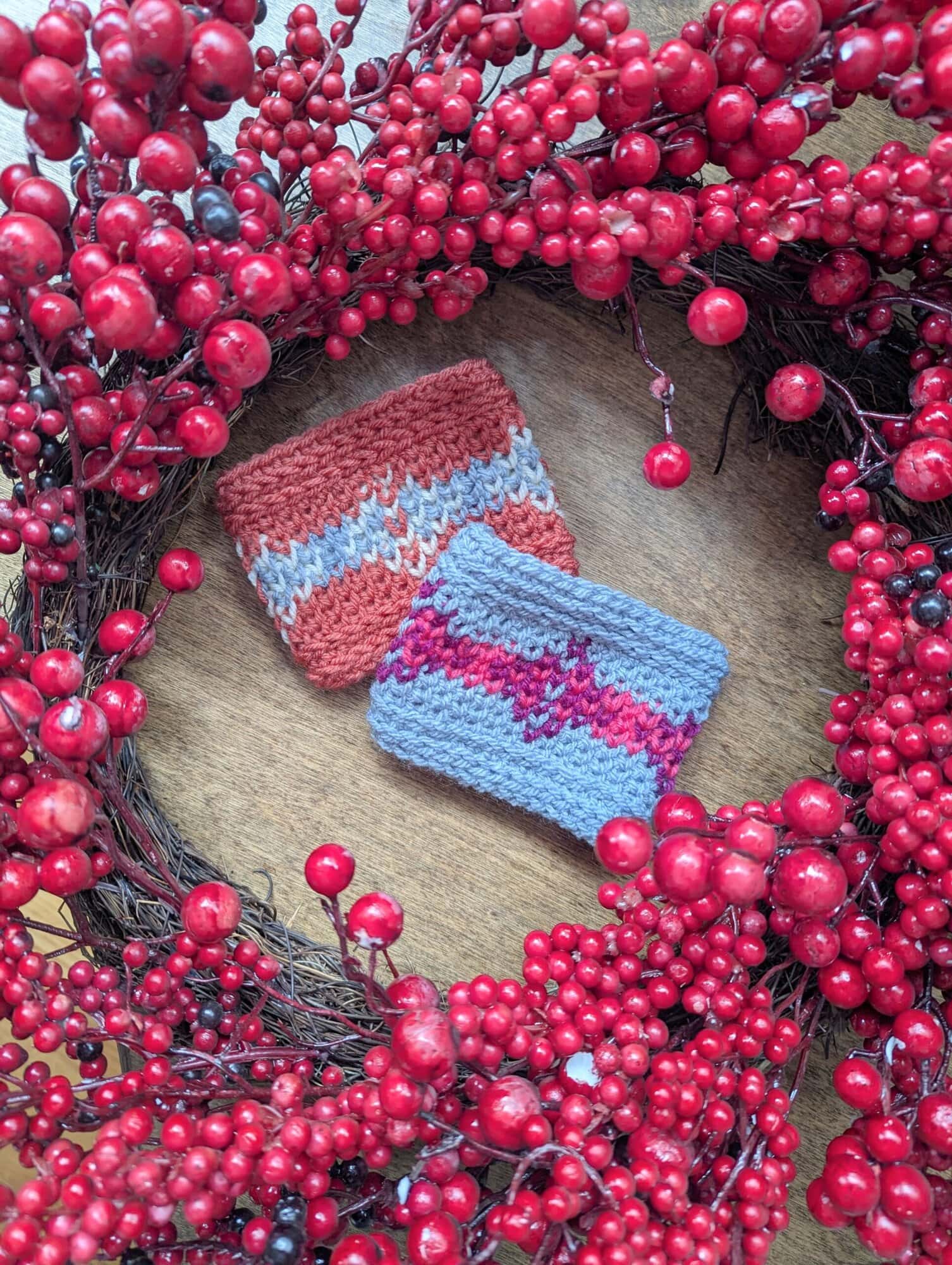 Free Crochet Coffee Cozy Pattern: Yule Fuel Split SC Colorwork Cozy